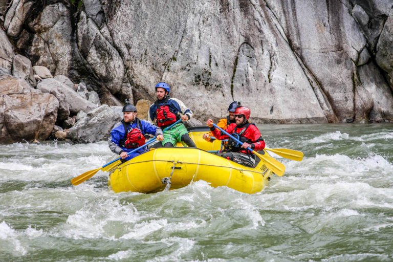 How To Become A White Water Rafting Guide - Canadian Outback Rafting